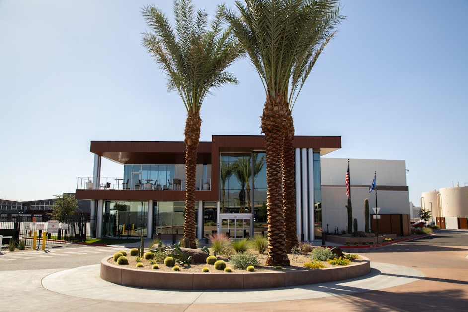 NetJets Adds New Aircraft, Opens New Facilities