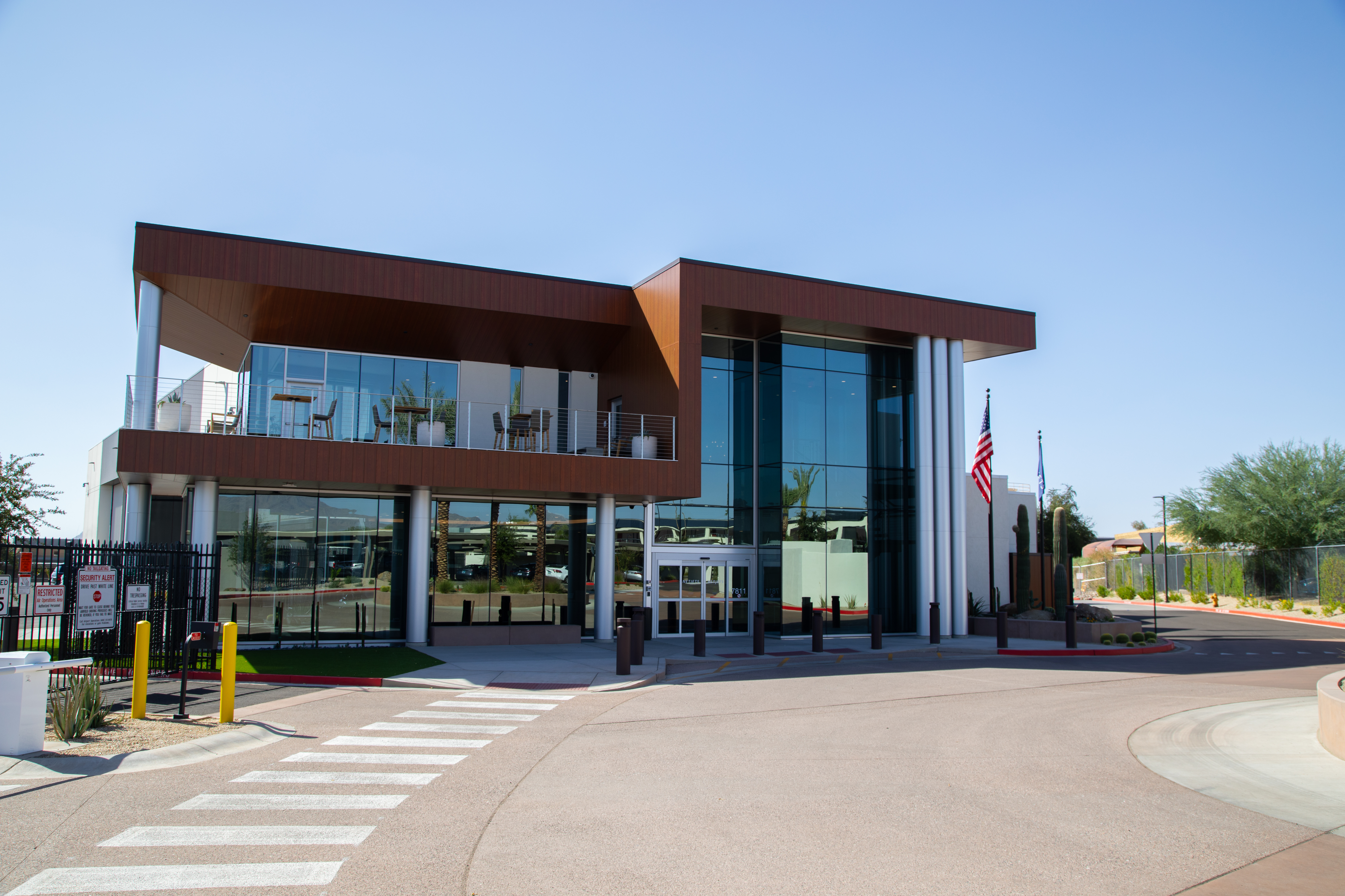 NetJets Adds New Aircraft, Opens New Facilities