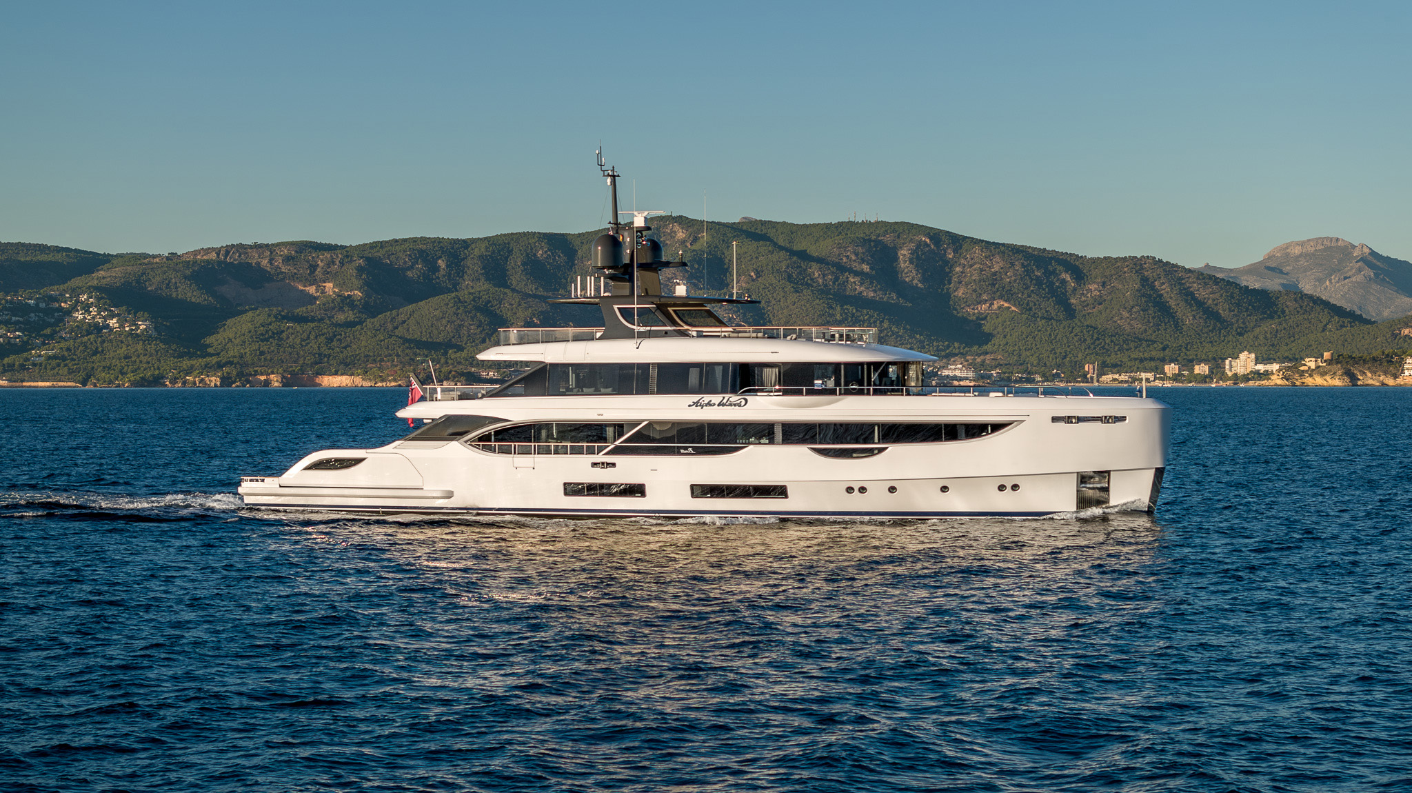 ALPHA WAVES 133’ (40m) Benetti Oasis Yacht for Charter