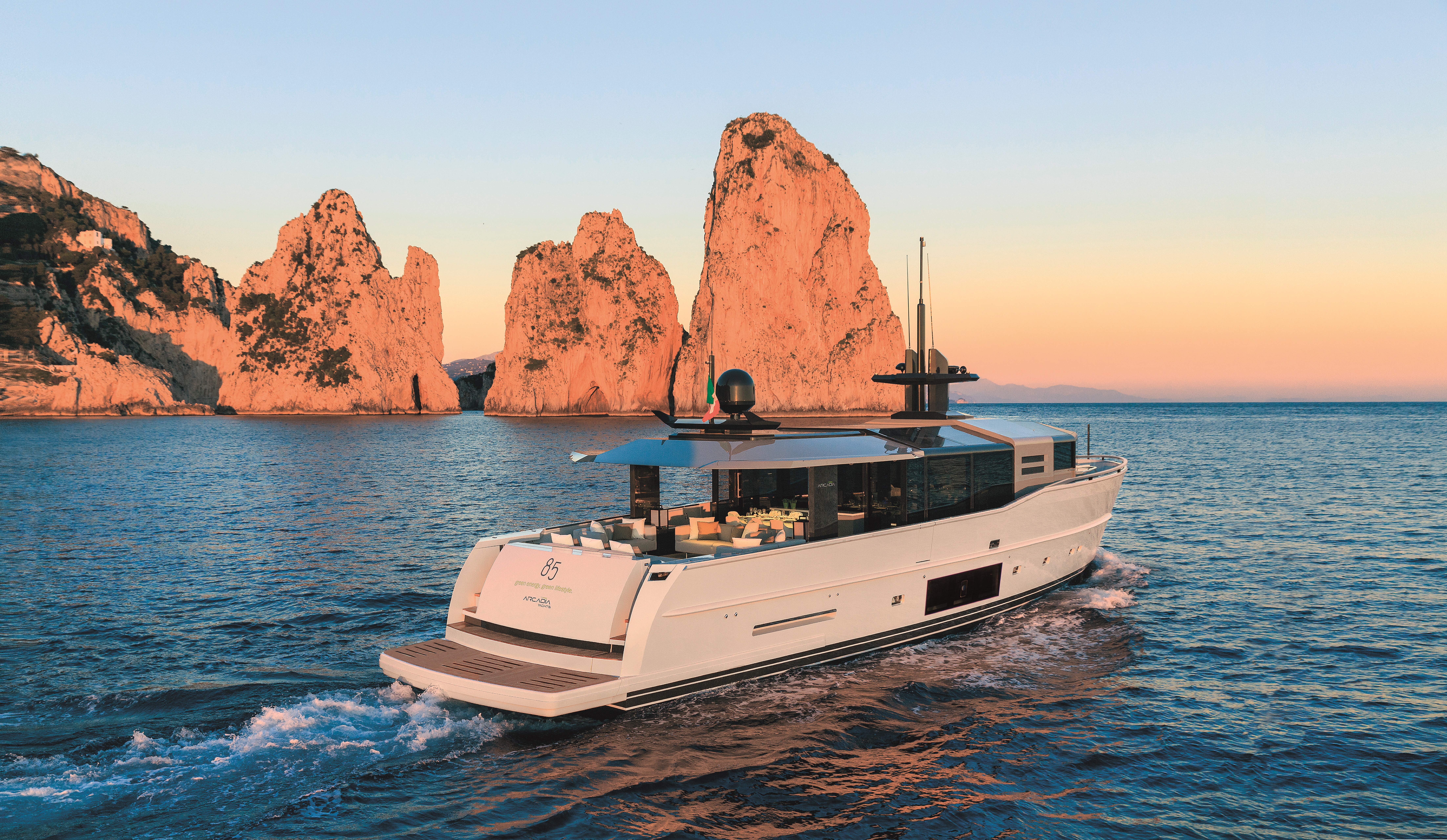 Arcadia Yachts | Yacht Builder