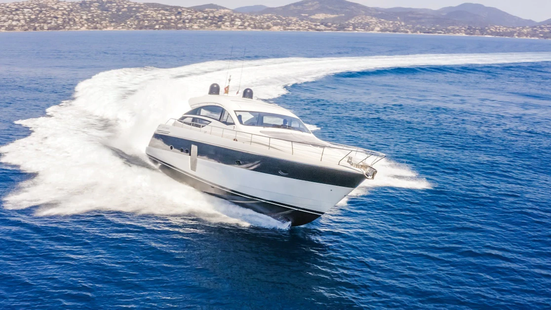 64-foot (19.51m) Pershing FIRST LADY Now for Sale