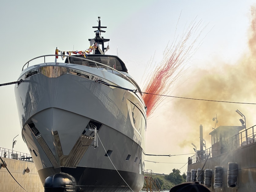 OCEAN KING LAUNCHES LATEST DOGE 400 EXPLORER